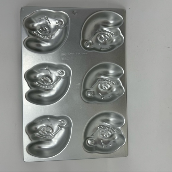 Wilton | Kitchen | Vintage Wilton 984 Smurfs Mini Cake Pan 2152386 Sm ...